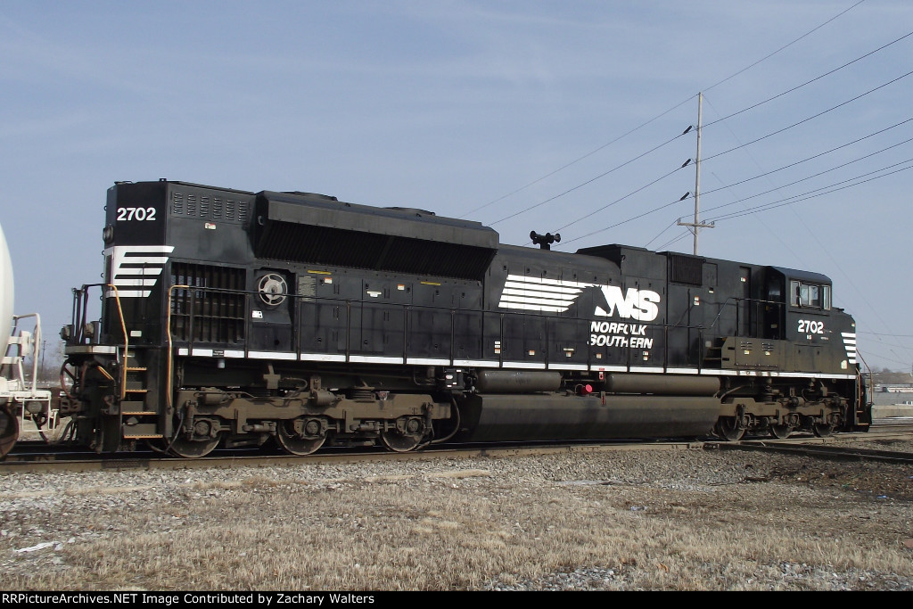 NS 2702